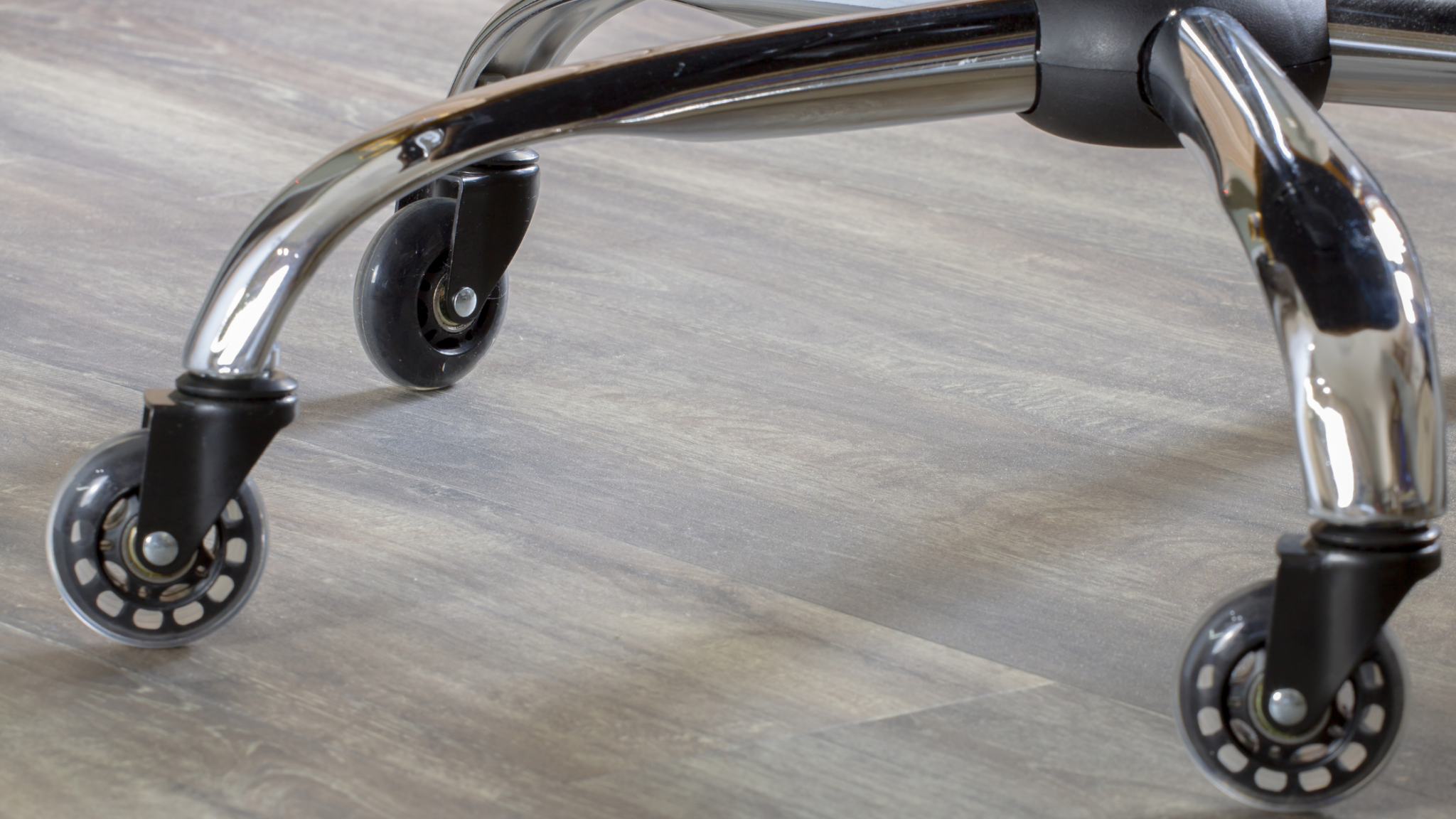 Best Heavy Duty Shop Stools with Wheels Reviews and Buying Guide